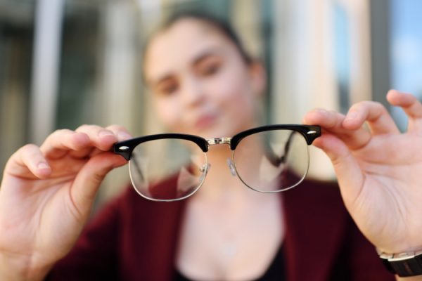 What is Presbyopia? Rabun Tua? 老花？ – OO United Optical